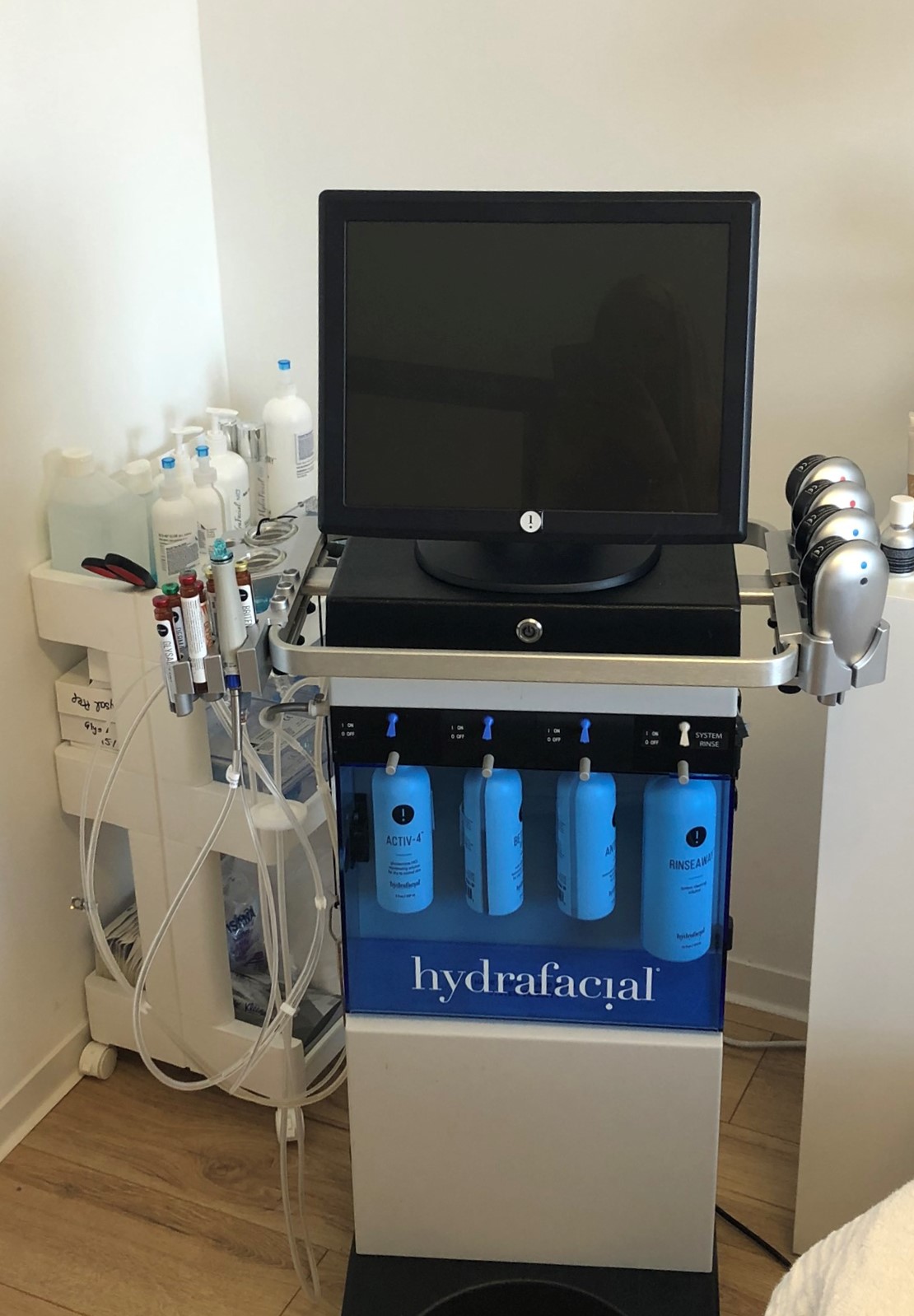 HydraFacial Behandlung im Kosmetikstudio Viderma im Abgecheckt-Test ...